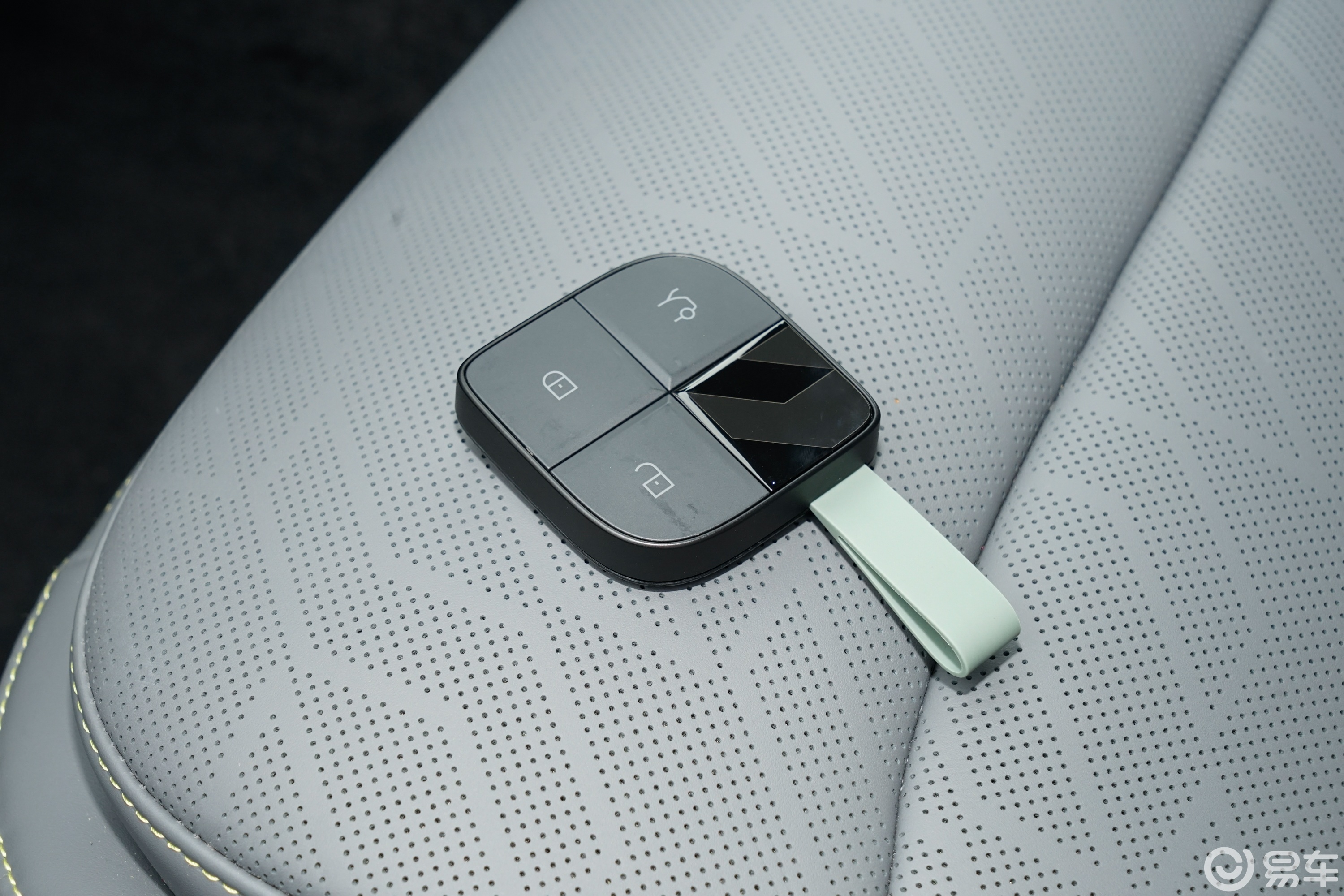 【领克081.5T 220km 四驱性能Halo钥匙正面图片-汽车图片大全】-易车