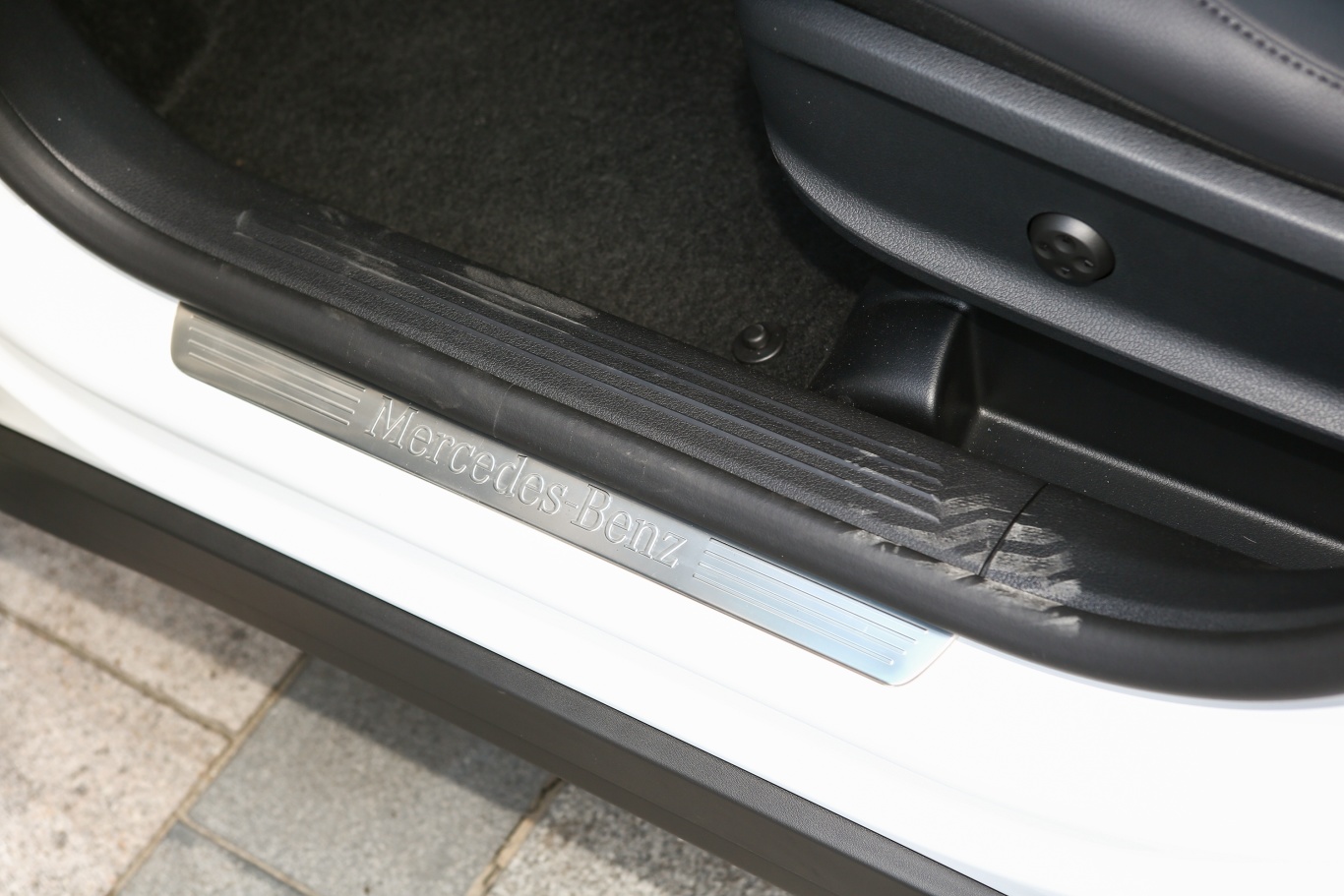 【奔驰GLBGLB 200 时尚型 7座前排迎宾踏板图片-汽车图片大全】-易车