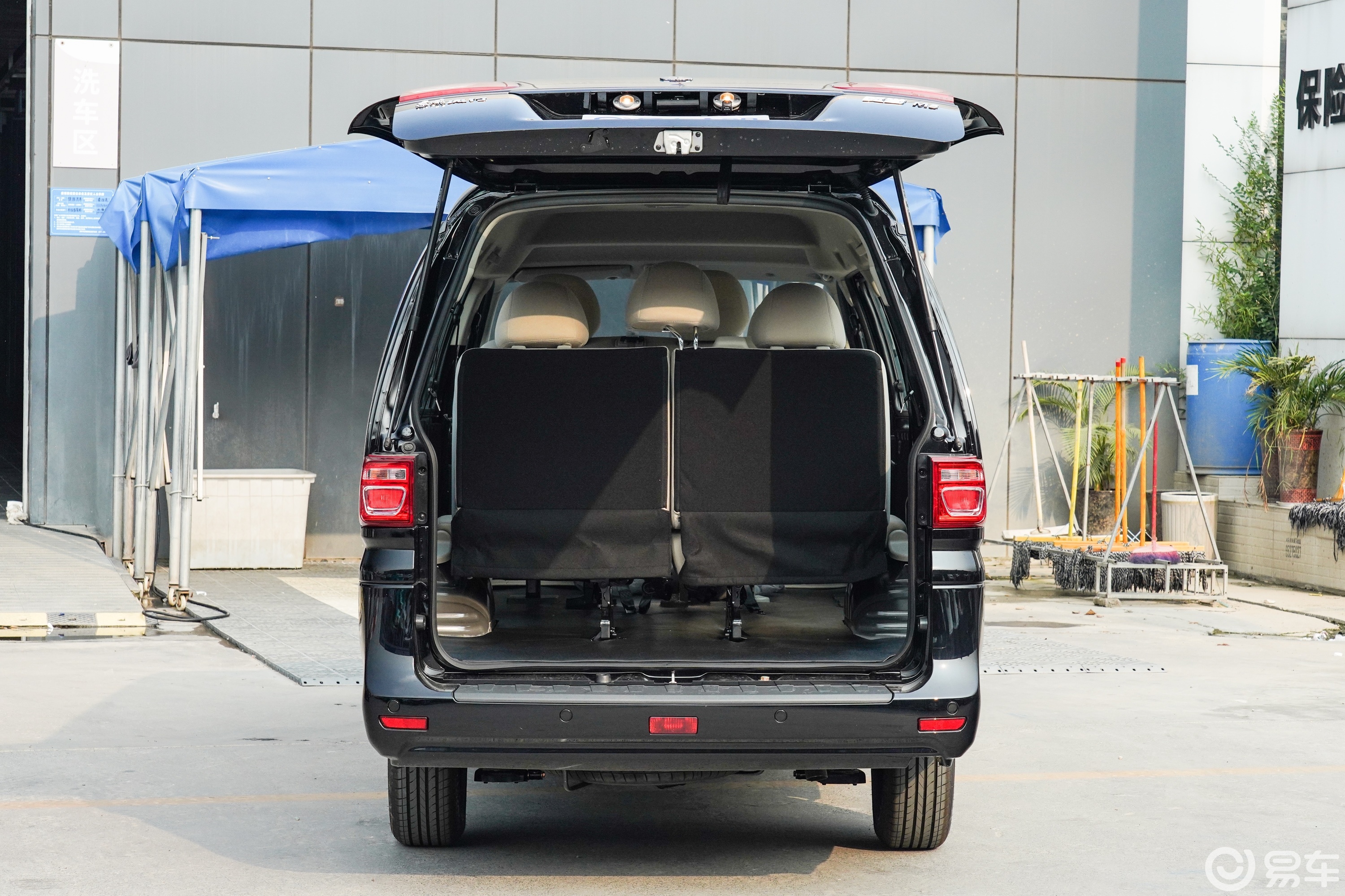 【菱智M5L 1.5T 基本型 7座后备厢图片-汽车图片大全】-易车