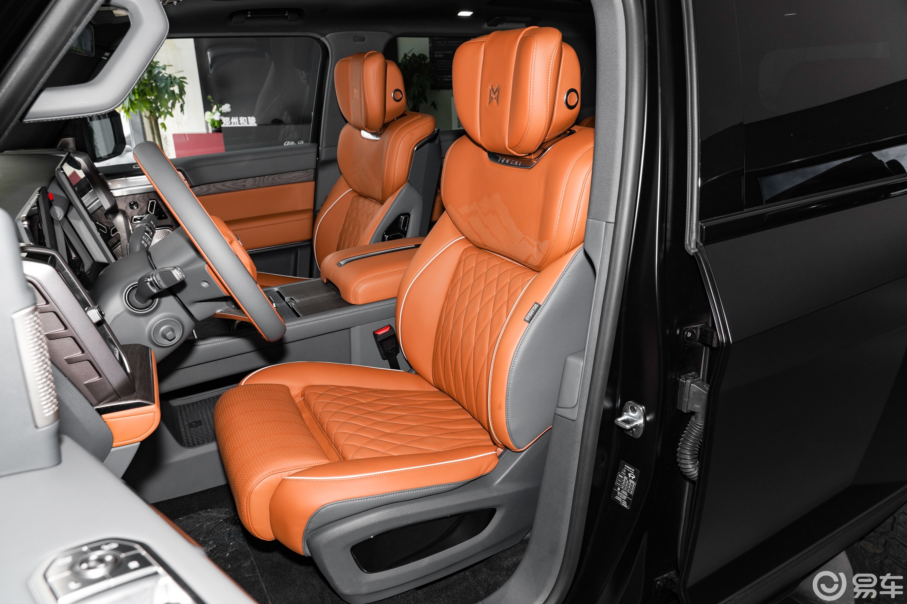 【猛士917增程式 200km驾驶员座椅图片-汽车图片大全】-易车