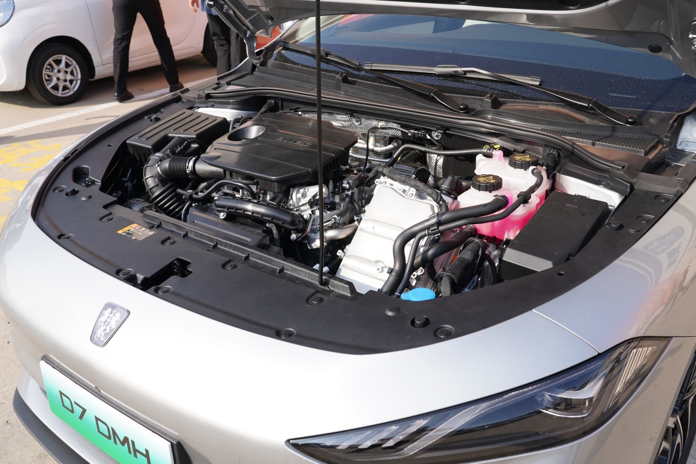 【荣威D7插电混动 1.5L 125km 旗舰版动力底盘图片-汽车图片大全】-易车