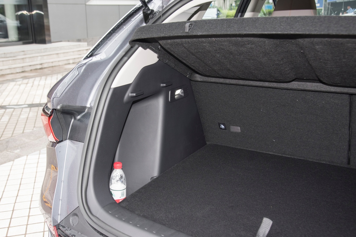 【元PLUS冠军版 510km 领先型后备厢图片-汽车图片大全】-易车