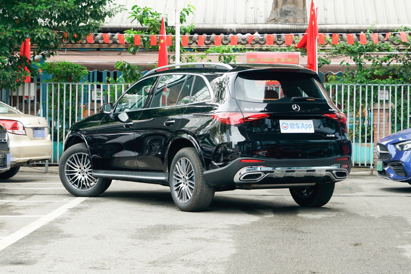 【奔驰GLC改款 GLC 300 L 4MATIC 动感型 7座侧后45度车头向左水平图片-汽车图片大全】-易车