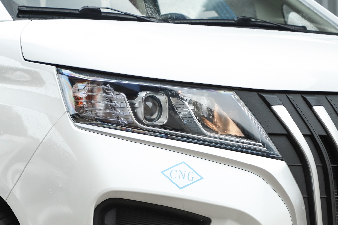 【锐胜王牌M72.0L 手动长轴创享版 7座 CNG外观灯组图片-汽车图片大全】-易车