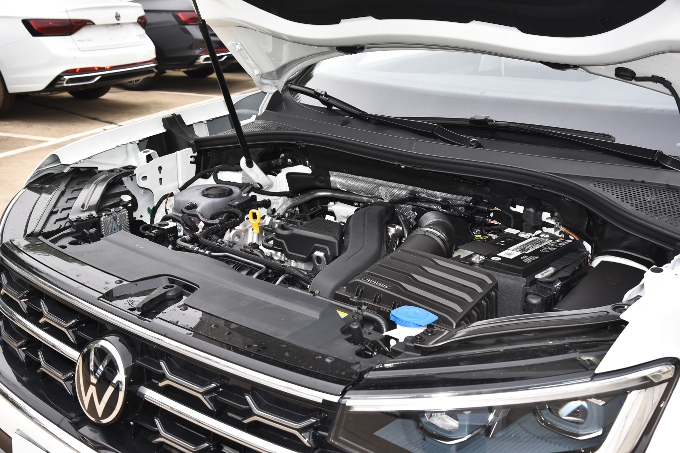 【探岳300TSI 两驱豪华Plus进阶版外观图片-汽车图片大全】-易车