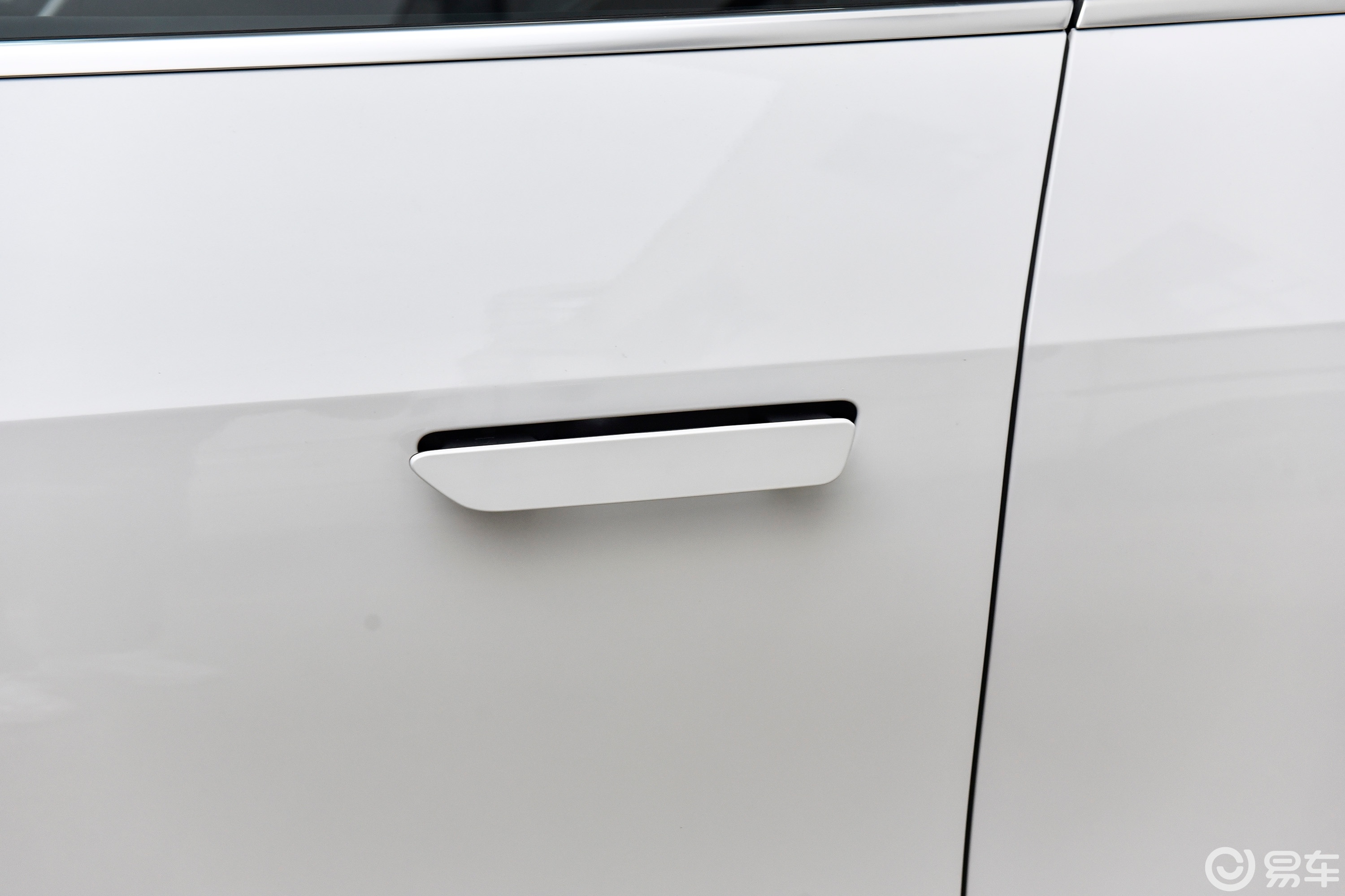 【阿维塔11鸿蒙版 730km 后驱版 5座驾驶员侧前门把手图片-汽车图片大全】-易车