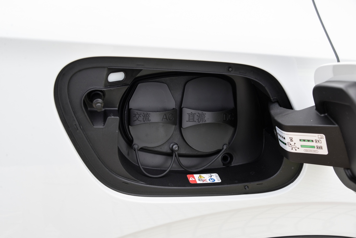 【ID.4 CROZZ442km 后驱纯享限量版动力底盘图片-汽车图片大全】-易车