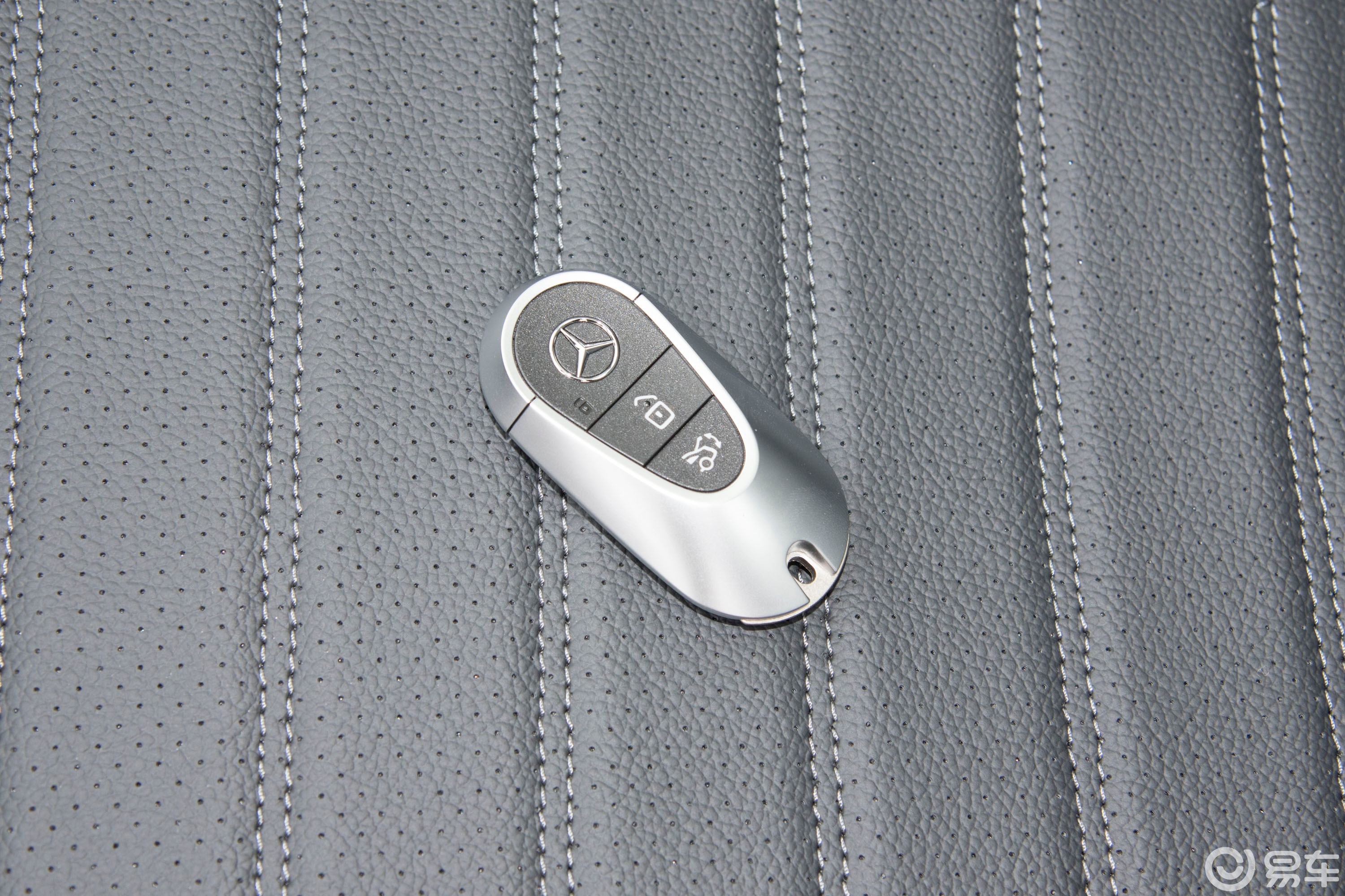 【奔驰C级C 260 L 运动版钥匙正面图片-汽车图片大全】-易车