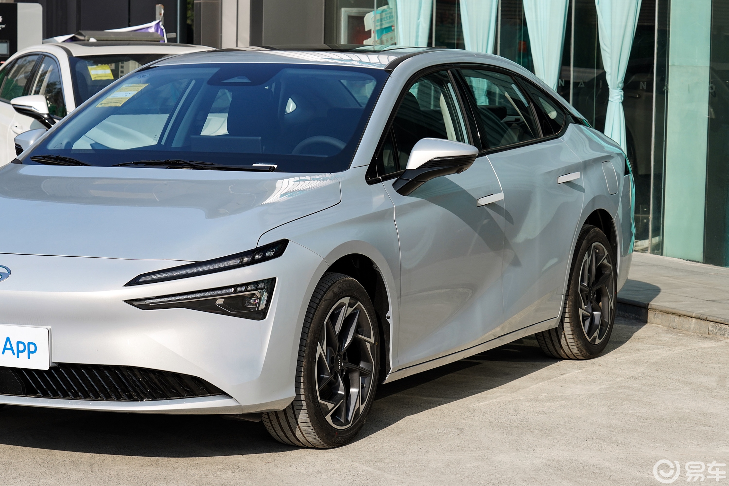 【AION SMAX 510km 70 星辰版 60kWh外观细节图片-汽车图片大全】-易车