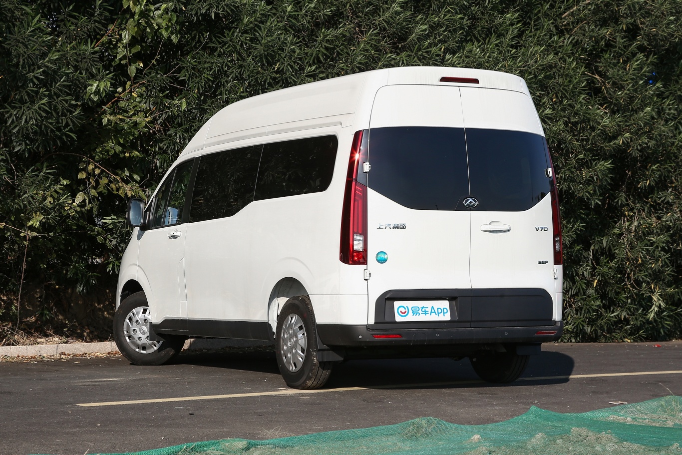 【新途V702.0T 手动长轴中顶精英版93kW 6/7座侧后45度车头向左水平图片-汽车图片大全】-易车