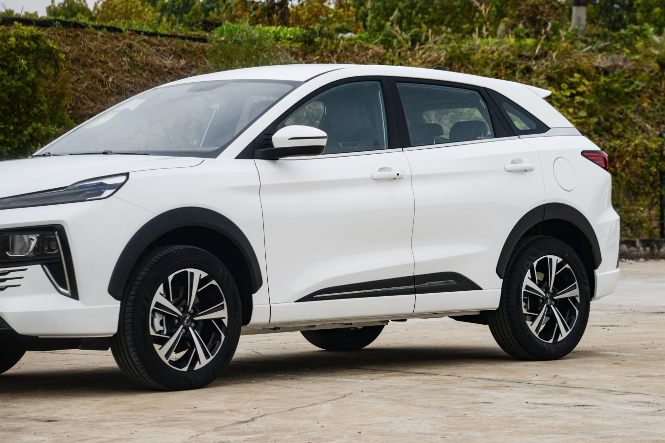 【江淮QX PHEV1.5L 120km 劲能版外观细节图片-汽车图片大全】-易车