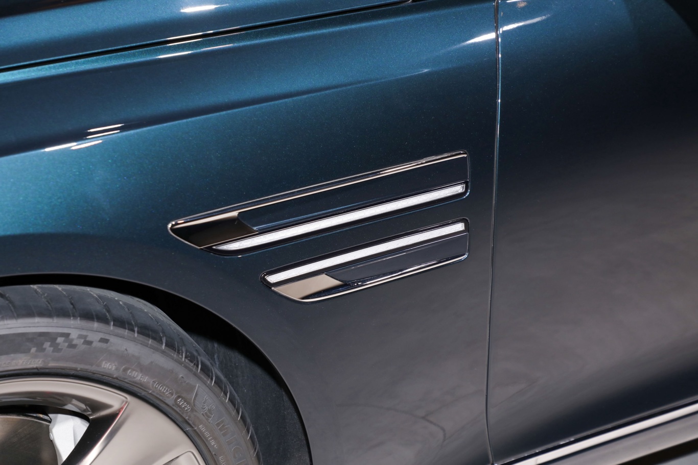 【捷尼赛思G802.5T 四驱旗舰版外观图片-汽车图片大全】-易车