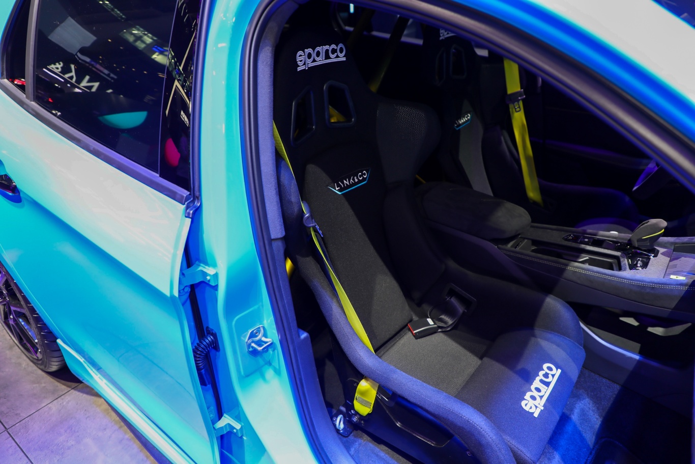 【领克0303+ 2.0T 自动两驱TCR Cyan 2座图片-汽车图片大全】-易车