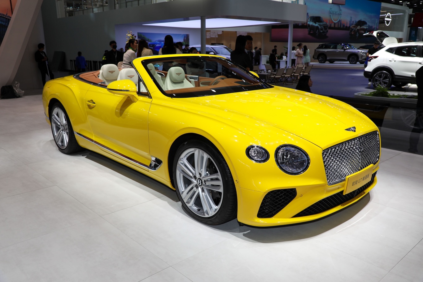 【欧陆4.0T GT V8 敞篷版外观图片-汽车图片大全】-易车