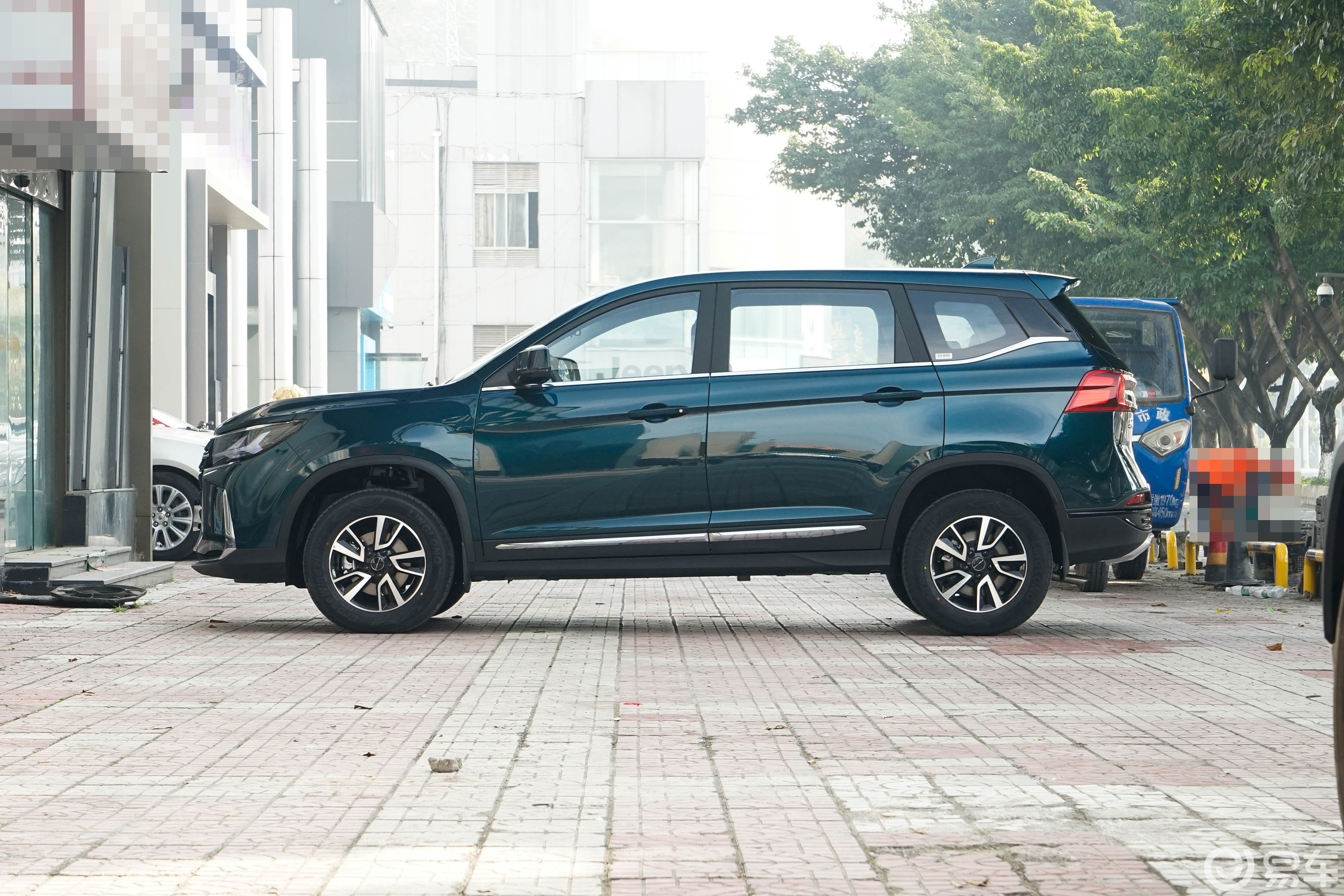 【风行T5盛世款 1.6L 手动筑梦版 5座正侧车头向左水平图片-汽车图片大全】-易车