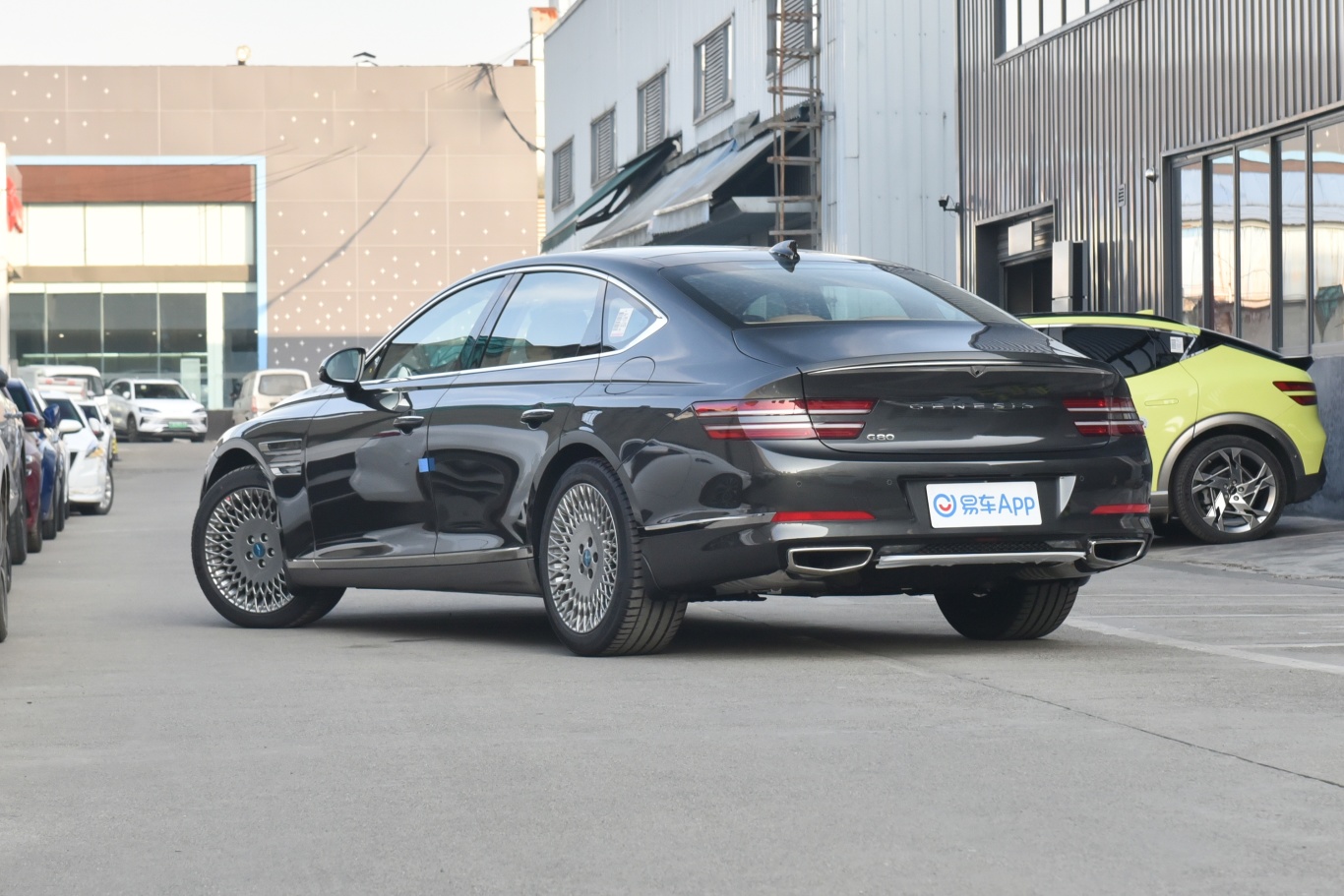 【捷尼赛思G802.5T 两驱旗舰版侧后45度车头向左水平图片-汽车图片大全】-易车