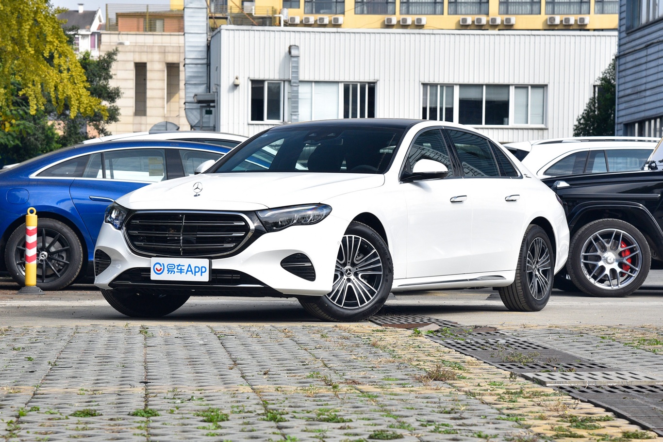 【奔驰E级E 260 L侧前45度车头向左水平图片-汽车图片大全】-易车