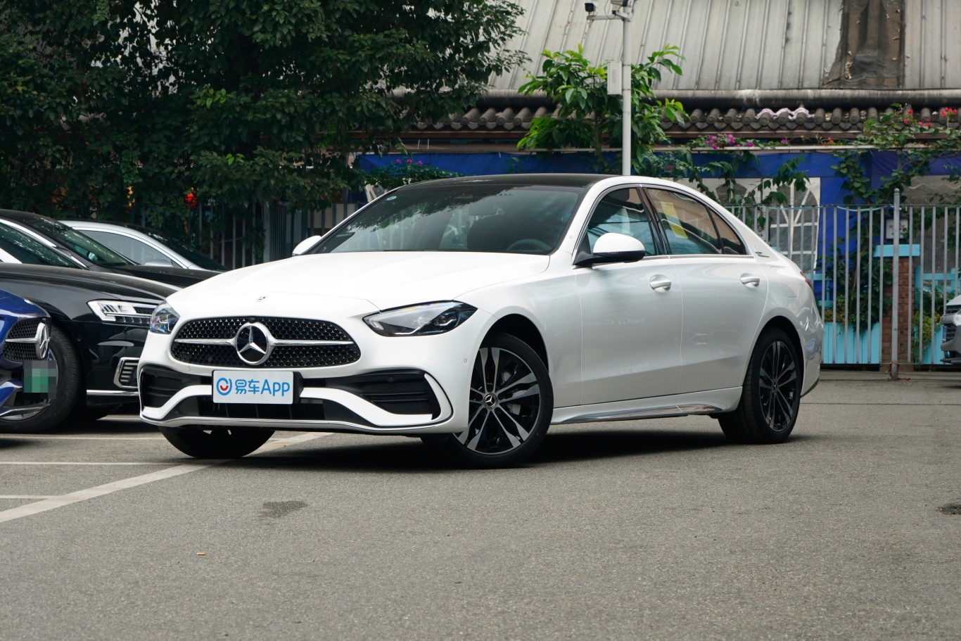 【奔驰C级 插电混动改款 C 350 e L侧前45度车头向左水平图片-汽车图片大全】-易车