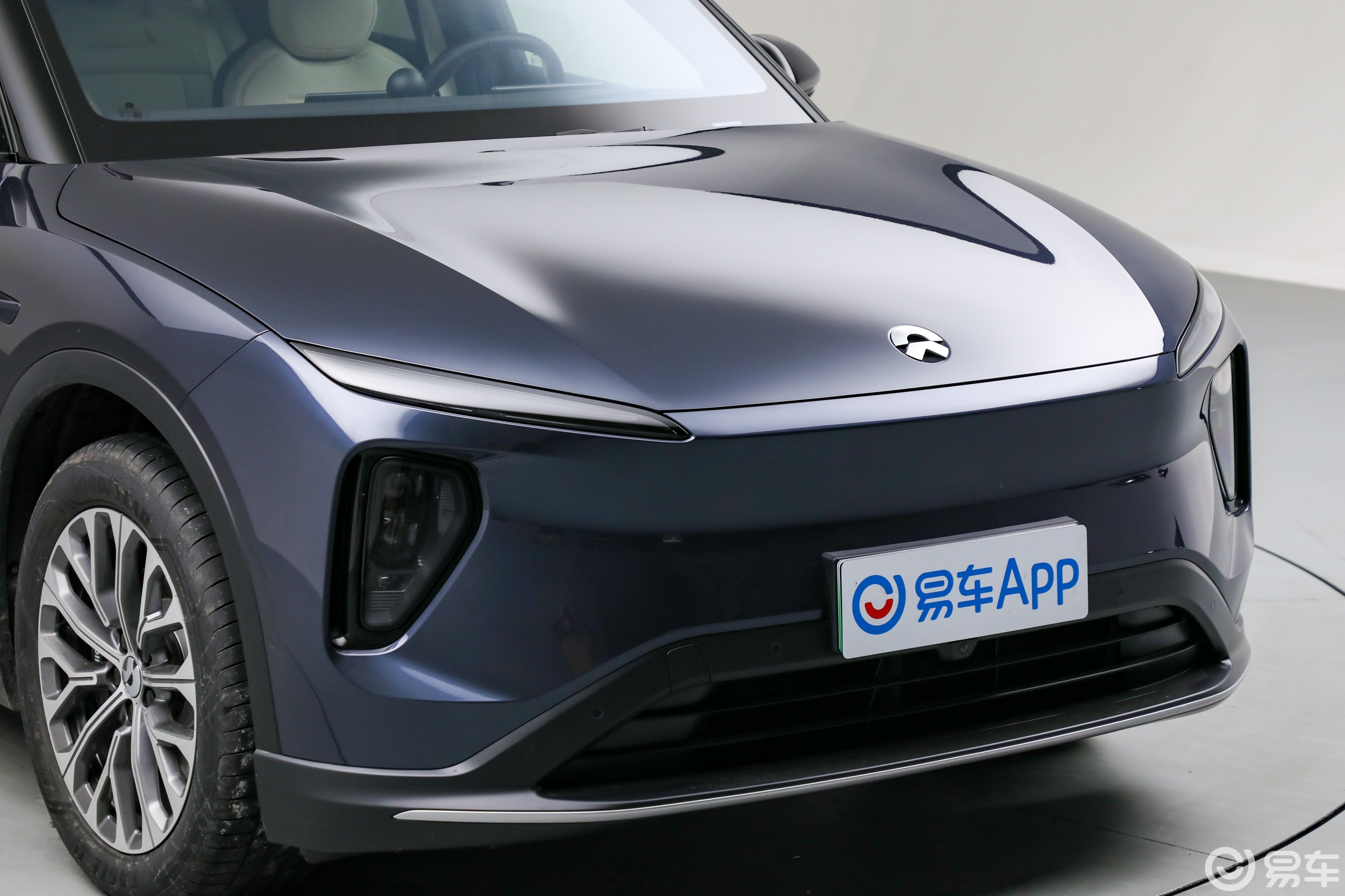 【蔚来ES6490km 75kWh前格栅侧俯拍图片-汽车图片大全】-易车