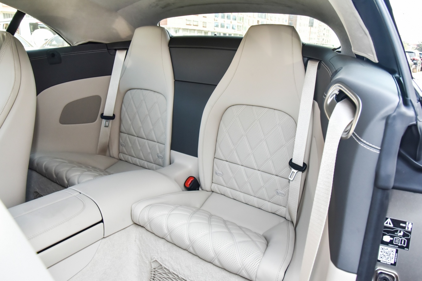 【奔驰SL级 AMGAMG SL 63 4MATIC+后排座椅图片-汽车图片大全】-易车