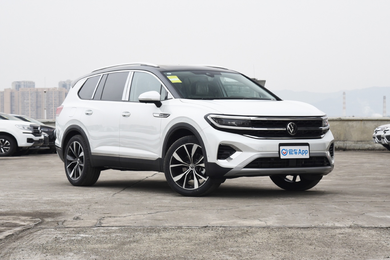 【揽境530TSI 四驱旗舰胜境版Pro 6座侧前45度车头向右水平图片-汽车图片大全】-易车