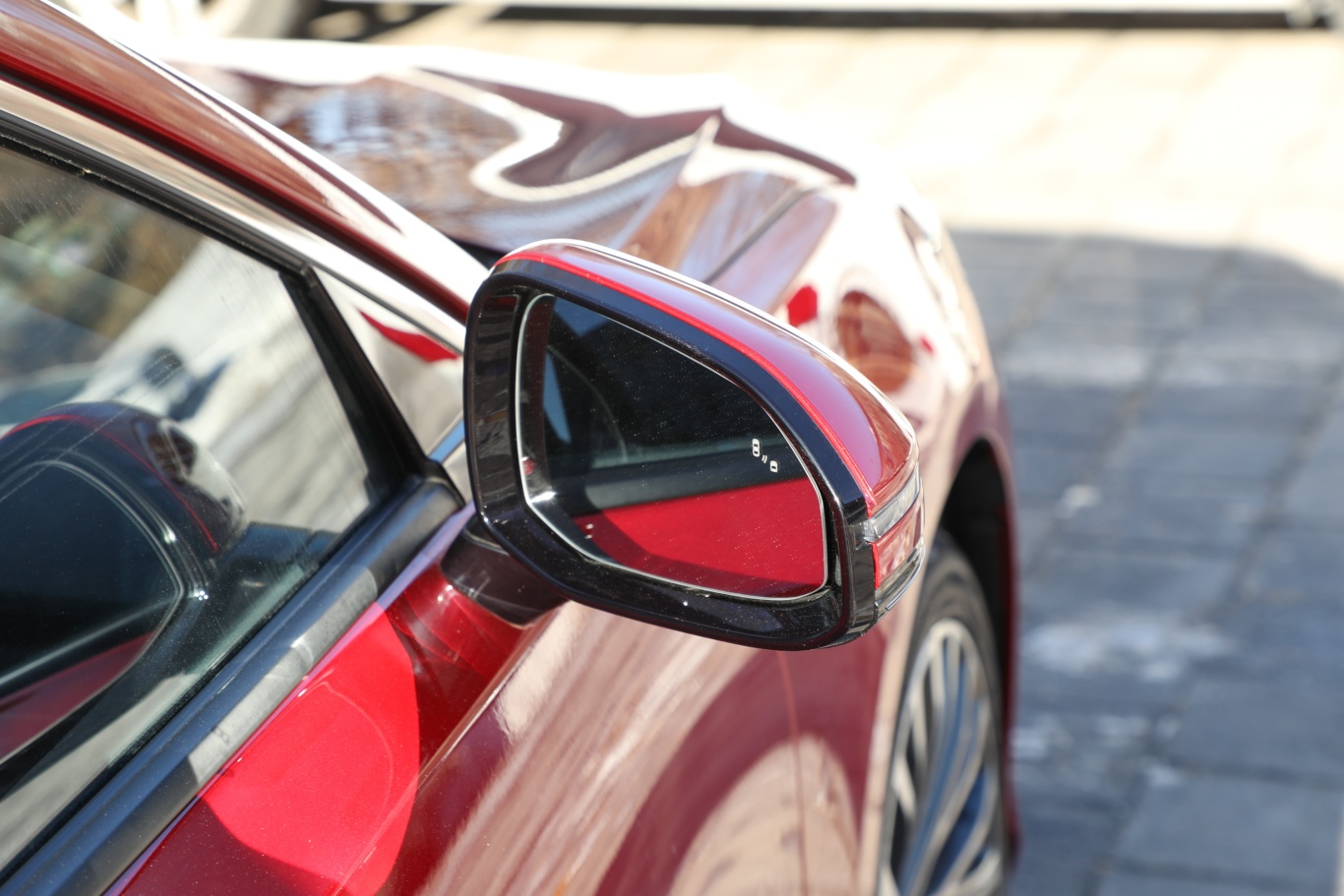 【奔腾B70龙腾版 2.0T 自动领航型外观细节图片-汽车图片大全】-易车