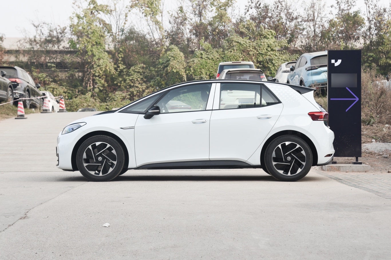 【大众ID.3升级款 450km 纯净智享版正侧车头向左水平图片-汽车图片大全】-易车