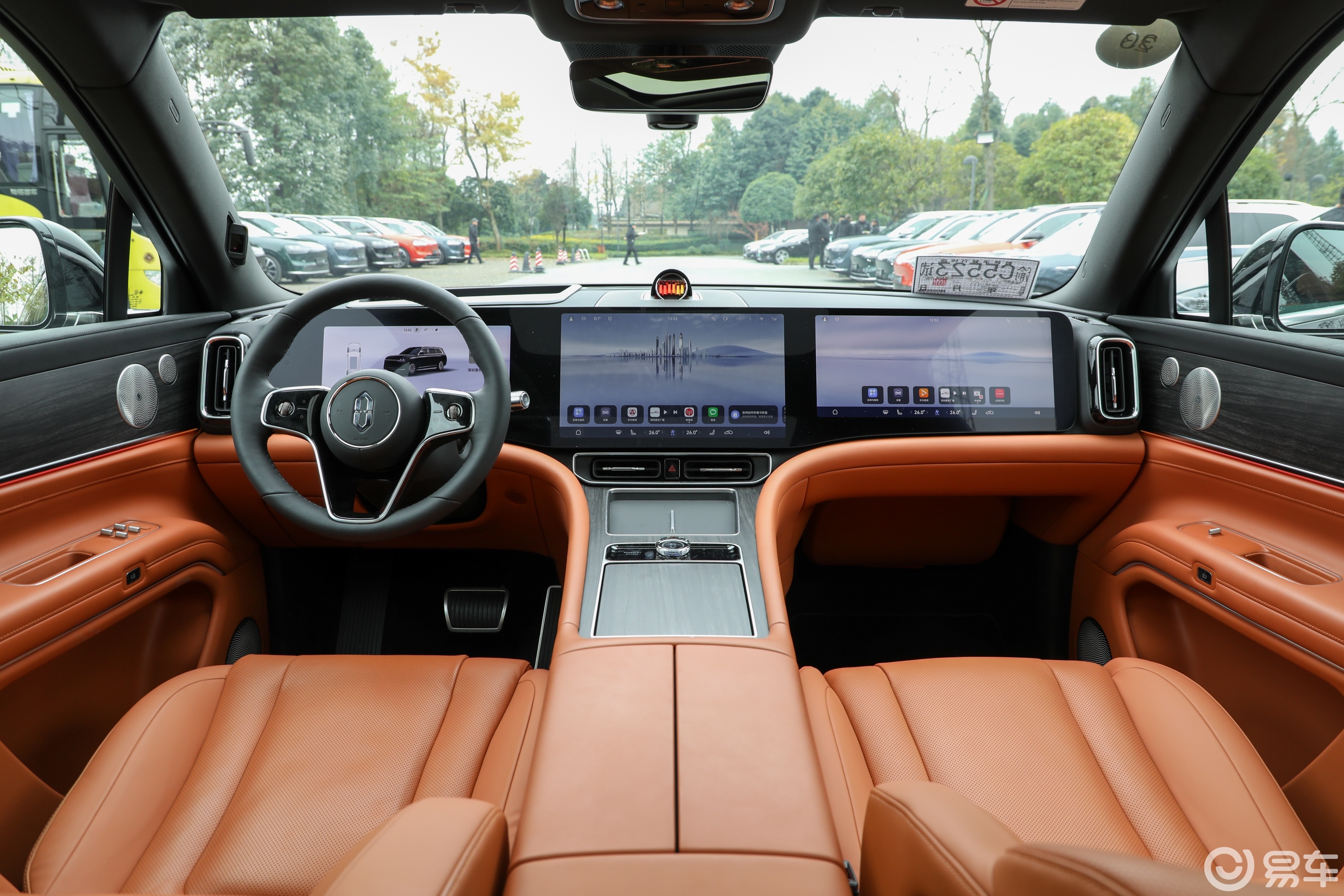 【问界M9纯电版 630km Ultra内饰全景正拍图片-汽车图片大全】-易车