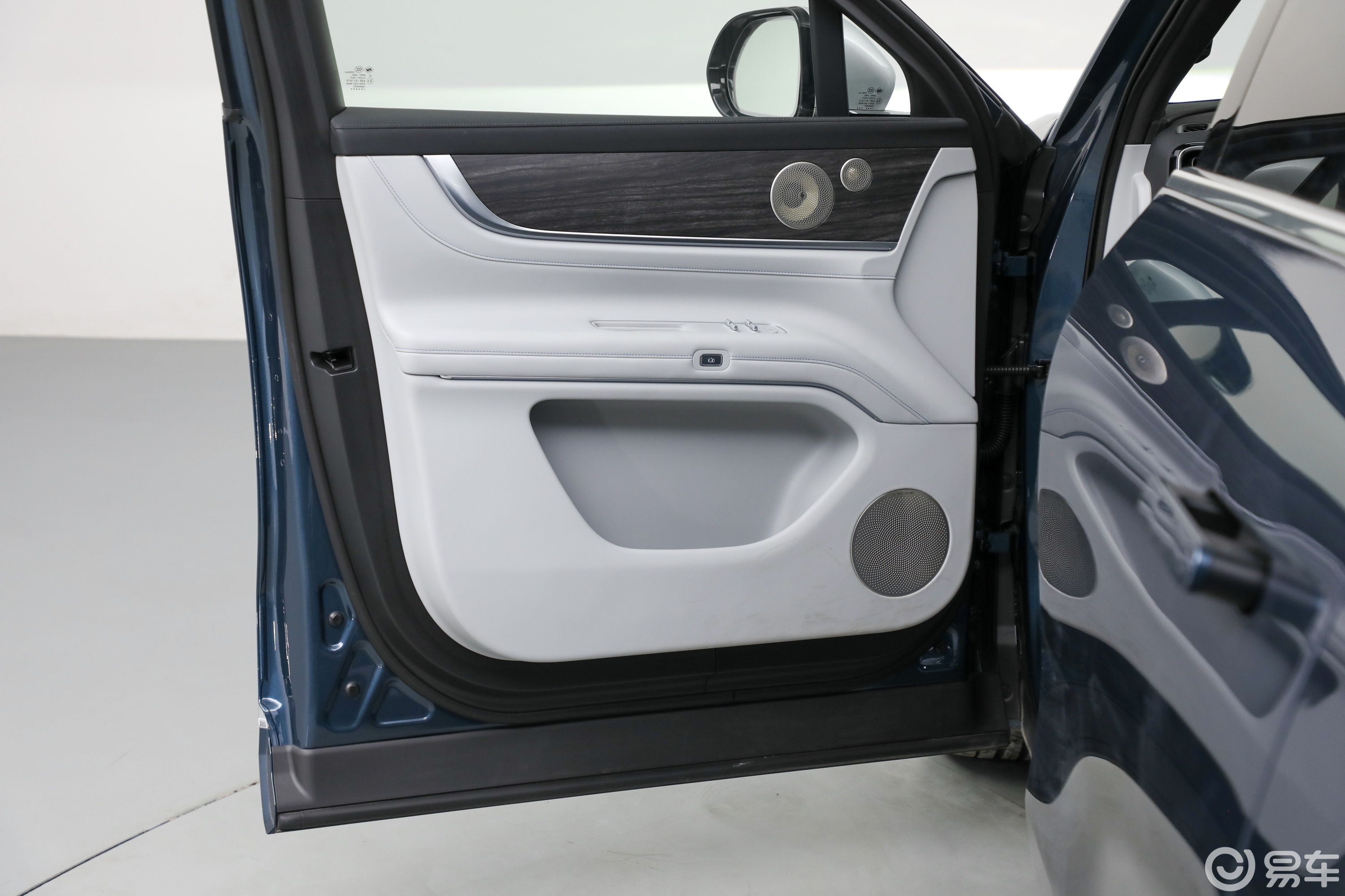 【问界M9纯电版 630km Ultra主驾驶位图片-汽车图片大全】-易车