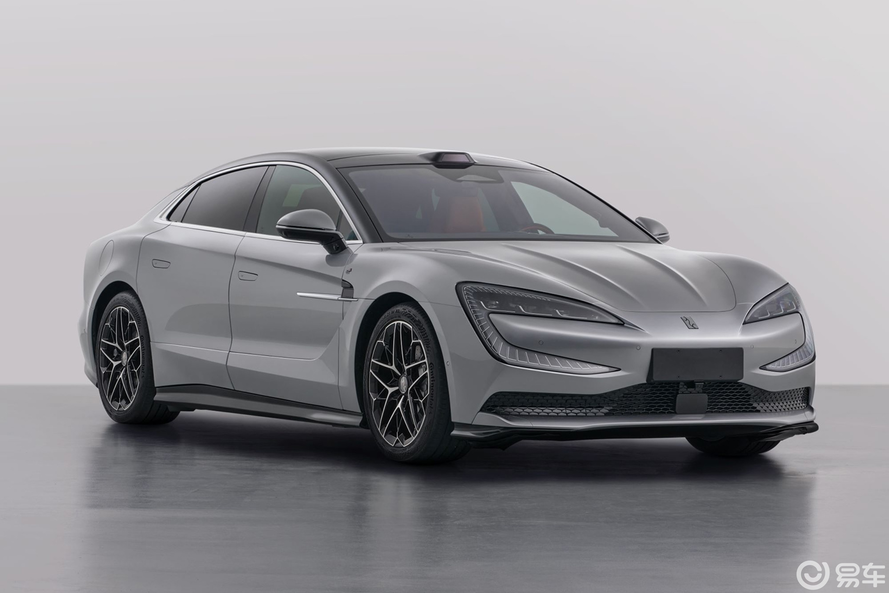 【仰望U7图片-汽车图片大全】-易车