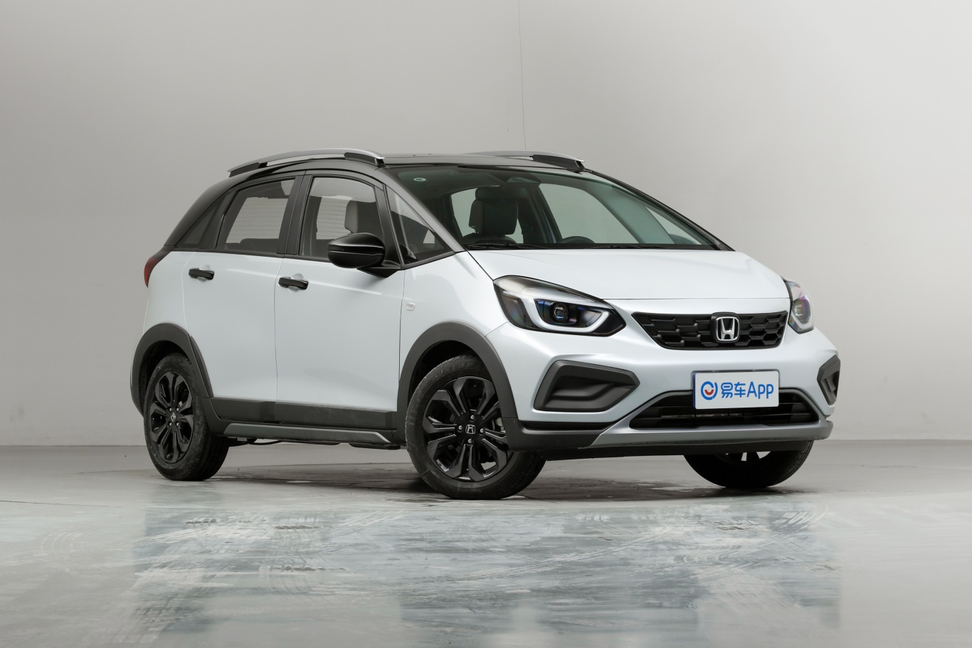 【飞度1.5L 潮越Max版侧前45度车头向右水平图片-汽车图片大全】-易车