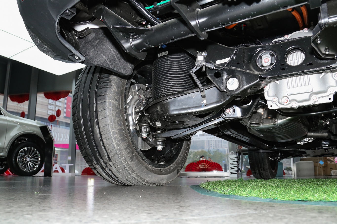 【坦克700新能源3.0T Hi4-T 极境版动力底盘图片-汽车图片大全】-易车