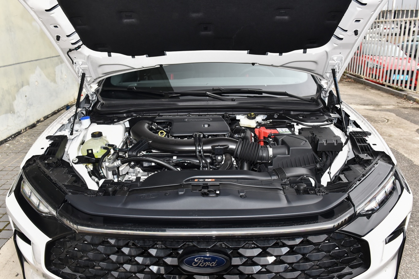 【蒙迪欧EcoBoost 245 ST-Line发动机舱整体图片-汽车图片大全】-易车