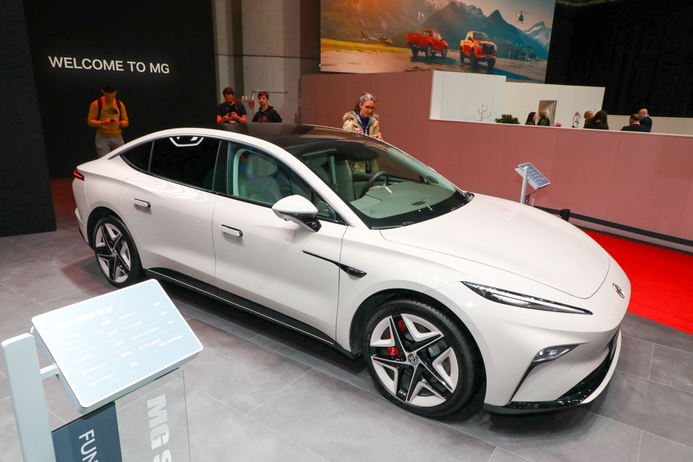 【MG9 EV基本版外观图片-汽车图片大全】-易车