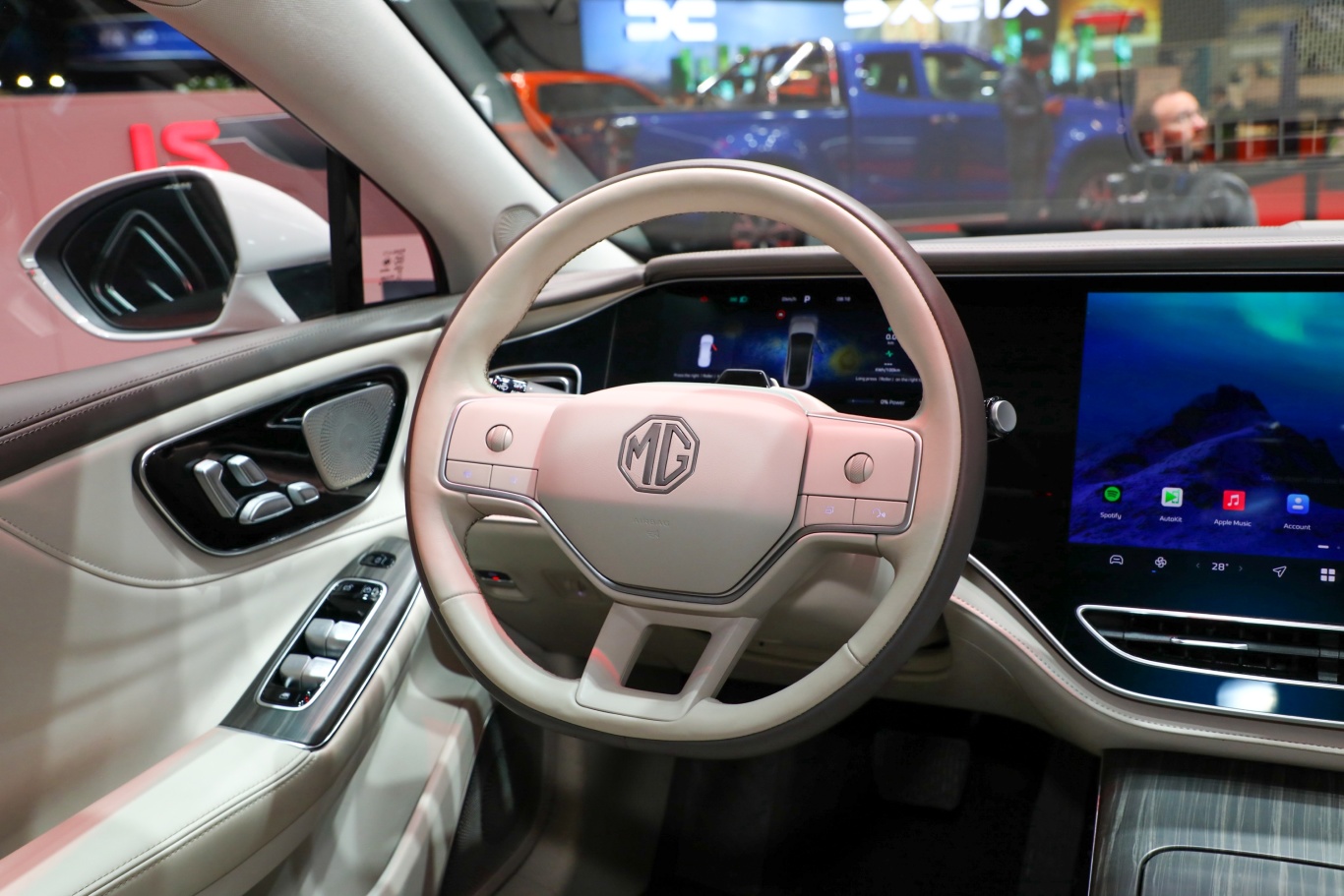 【MG9 EV基本版内饰图片-汽车图片大全】-易车