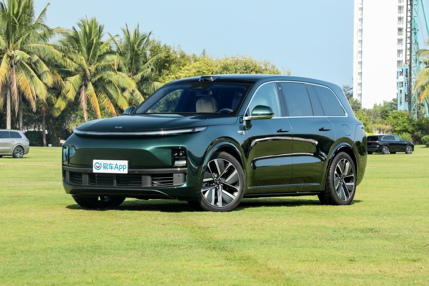 【理想L9L9 Ultra侧前45度车头向左水平图片-汽车图片大全】-易车