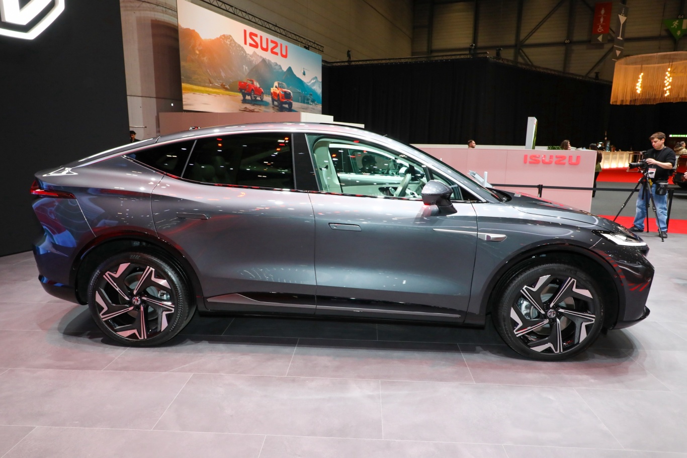 【MG S9 EV基本版外观图片-汽车图片大全】-易车