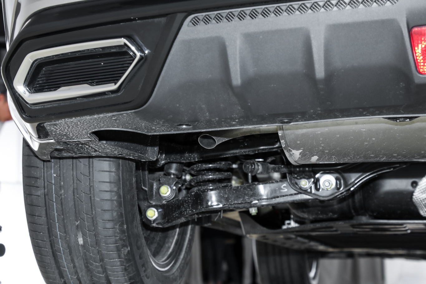 【长安UNI-Z新能源蓝鲸智电iDD 1.5L 125km 卓越型动力底盘图片-汽车图片大全】-易车