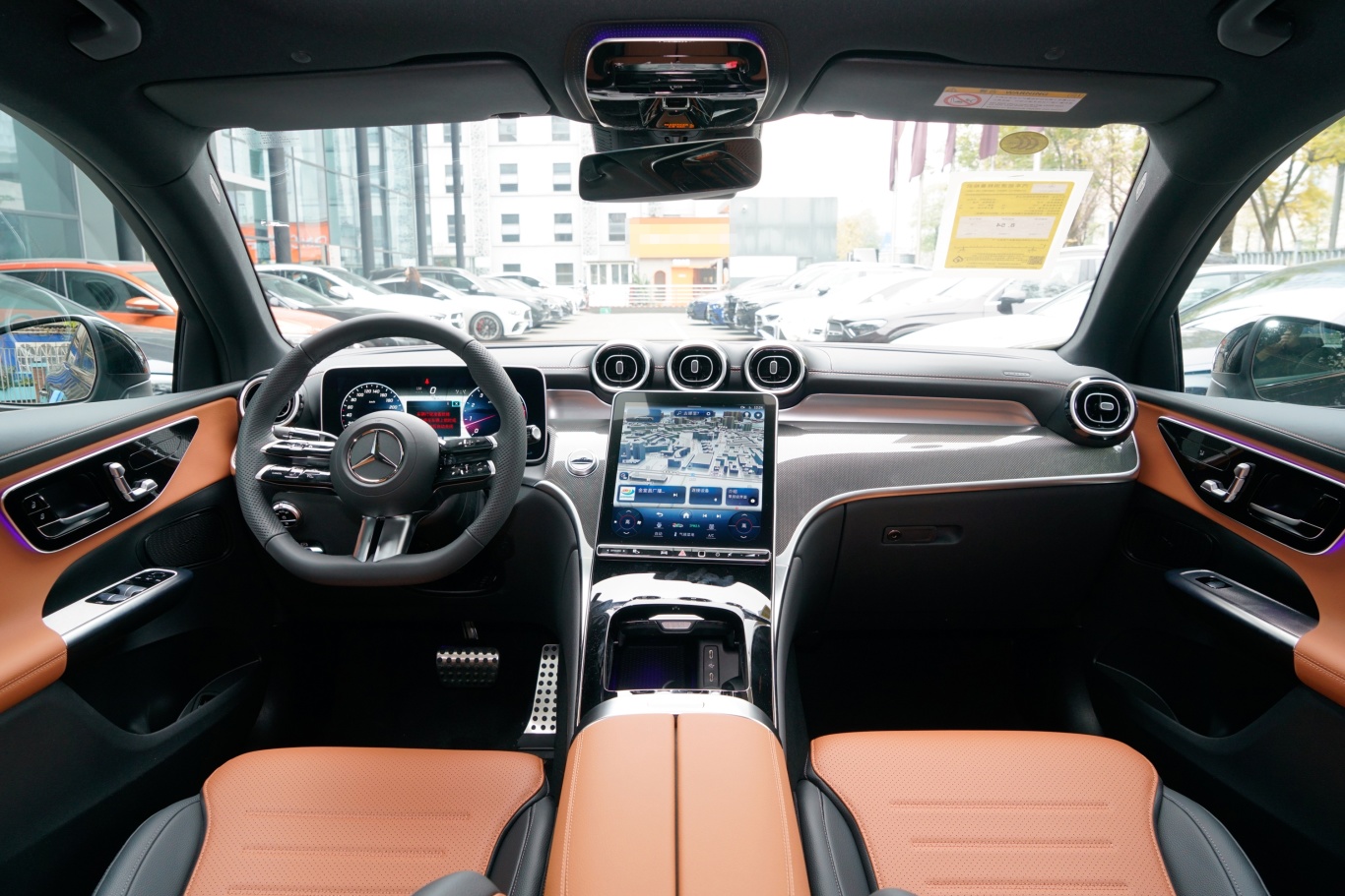 【奔驰GLC轿跑GLC 260 4MATIC 轿跑SUV内饰全景正拍图片-汽车图片大全】-易车