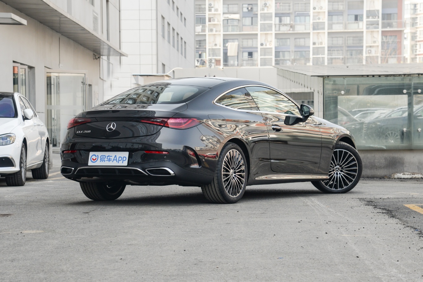 【奔驰CLECLE 260 轿跑车侧后45度车头向右水平图片-汽车图片大全】-易车