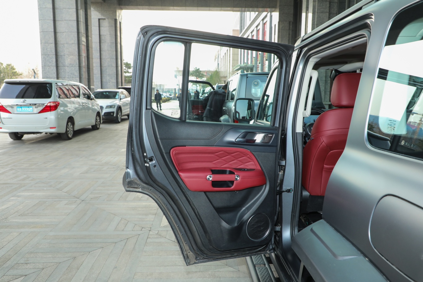 【坦克300330 3.0T V6驾驶员侧后车门图片-汽车图片大全】-易车