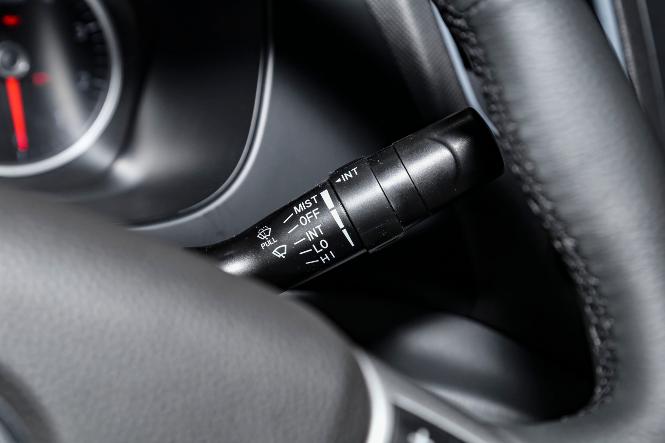 【图雅诺都市版多功能 2.0T 自动短轴低顶后单胎149Ps 5座主驾驶位图片-汽车图片大全】-易车