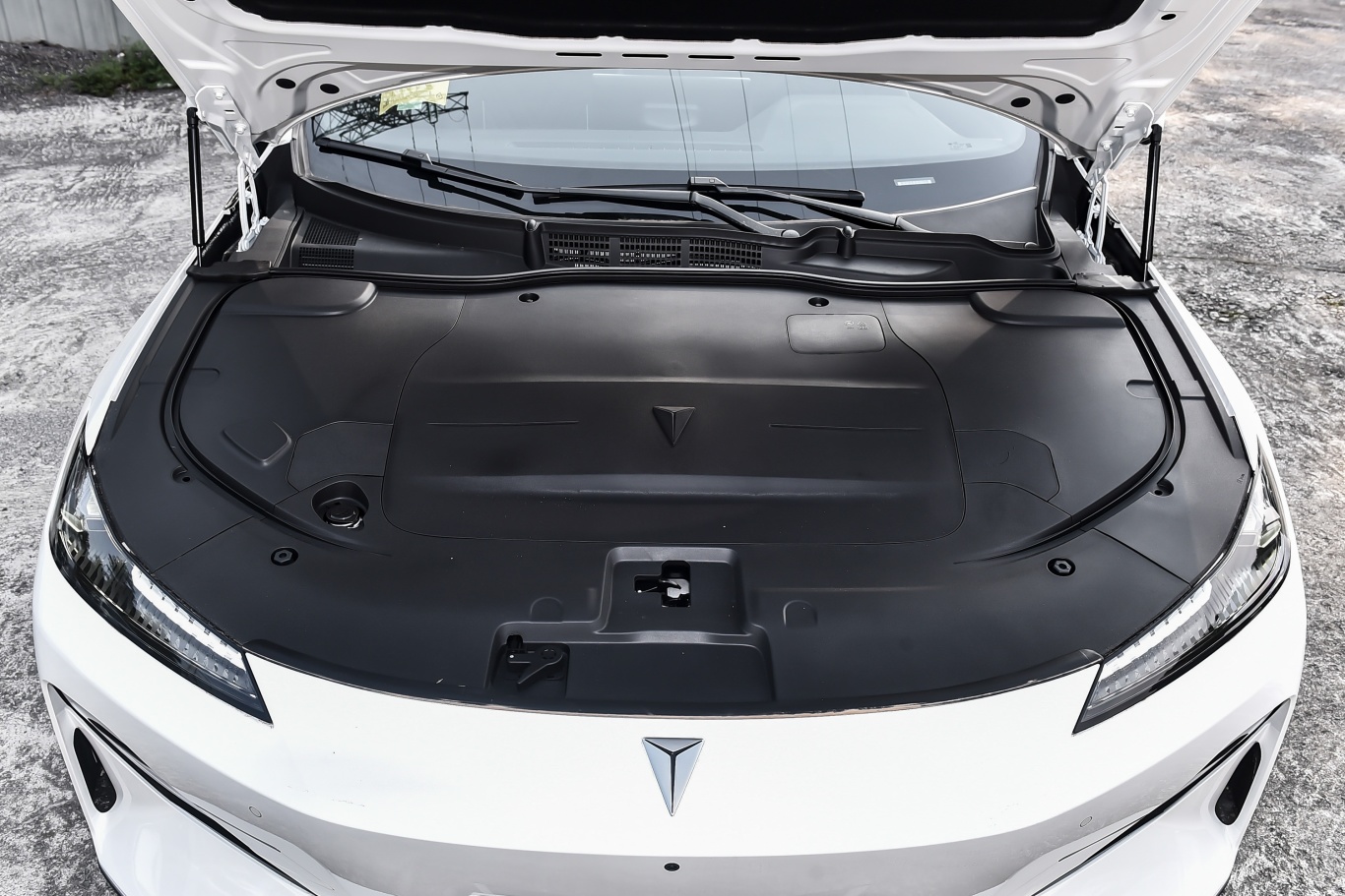 【深蓝SL03增程版 135km Plus荣耀版前舱整体图片-汽车图片大全】-易车