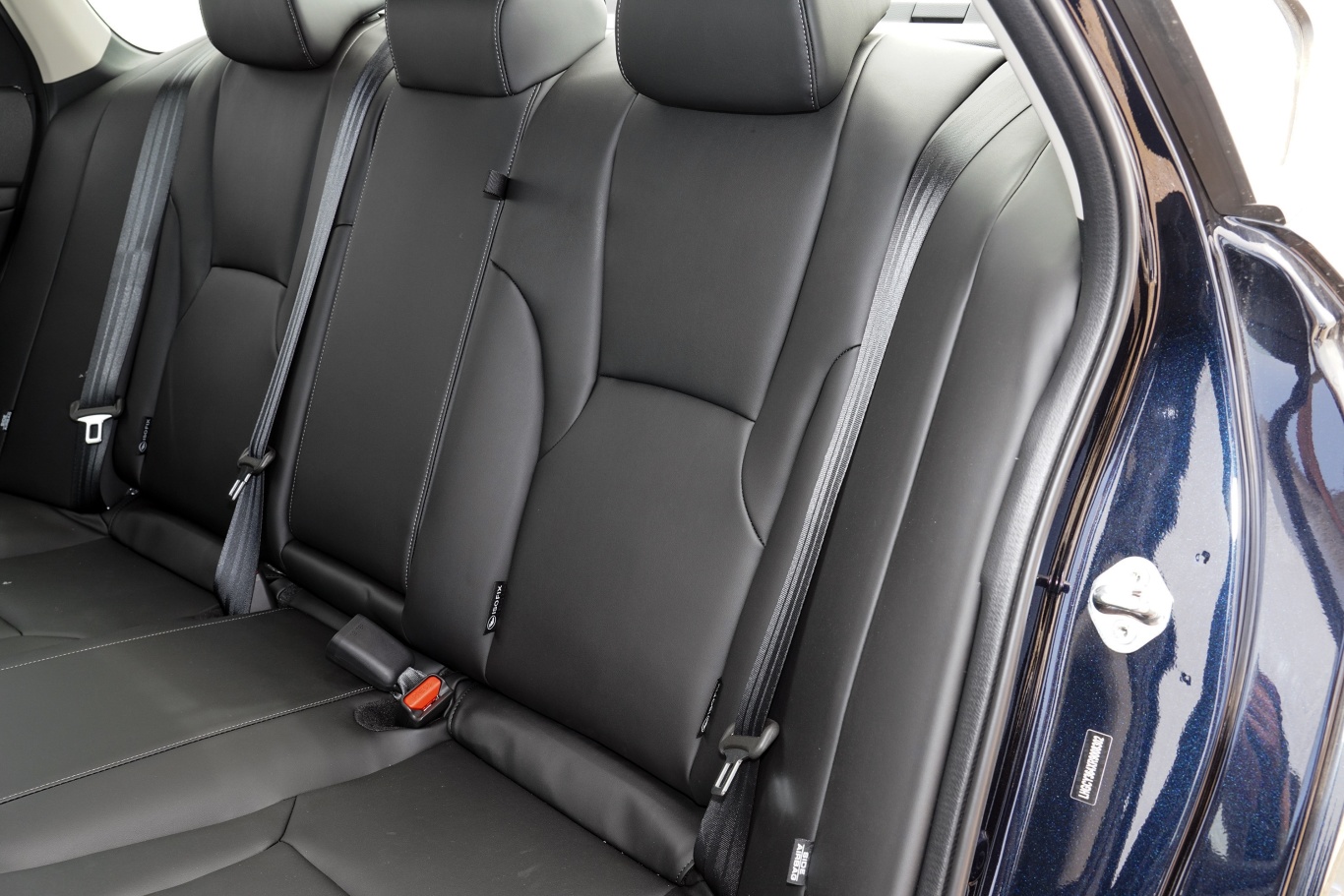 【雅阁 e:PHEV2.0L 82km 豪华版后排空间图片-汽车图片大全】-易车