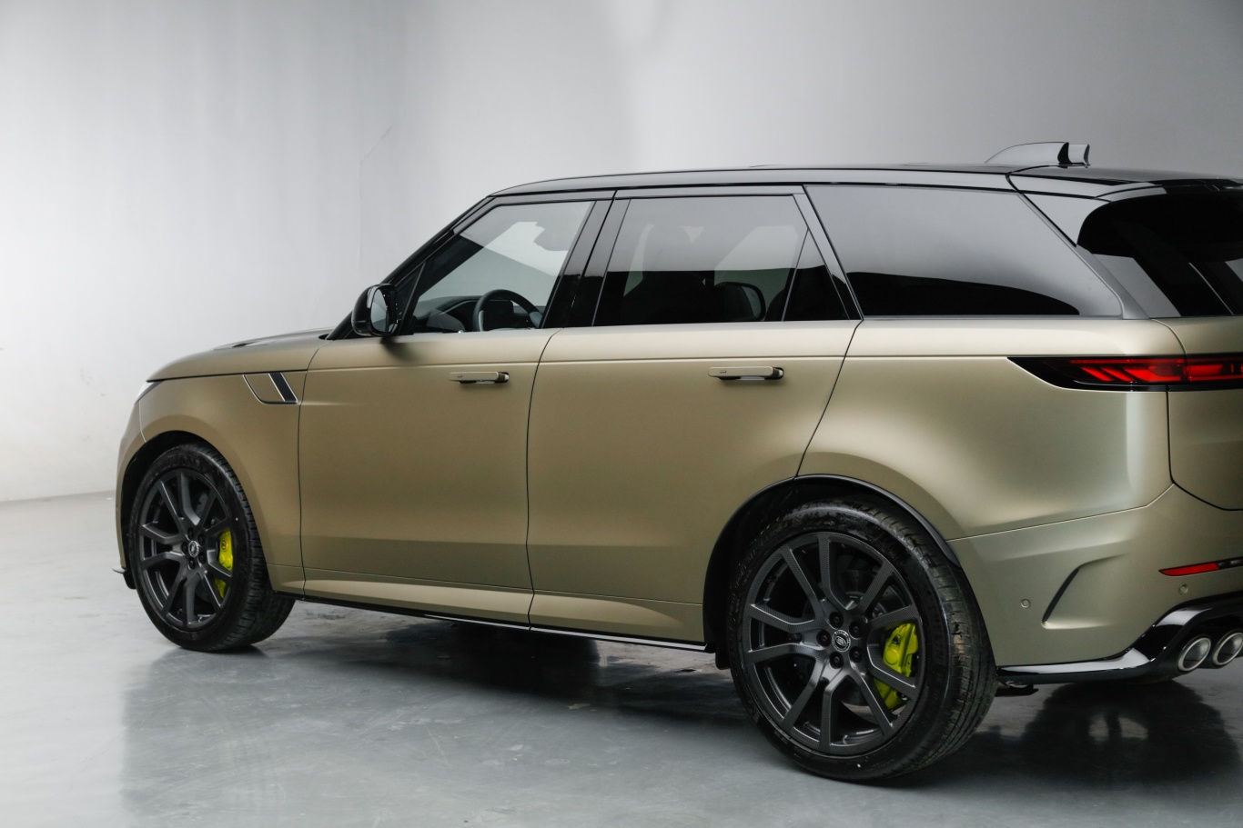 【揽胜运动版4.4T SV Edition One外观细节图片-汽车图片大全】-易车