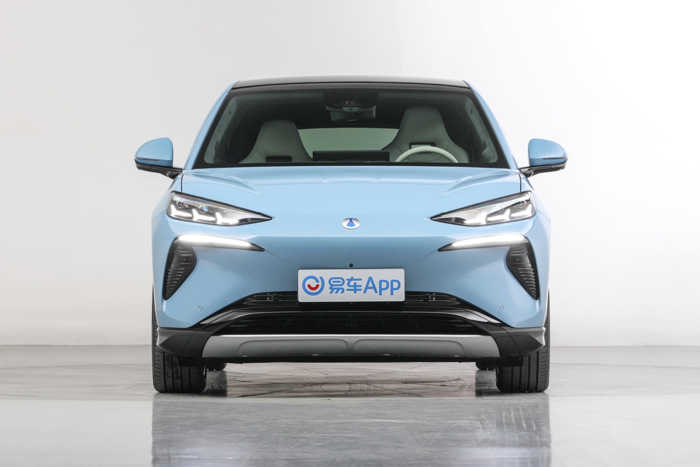 【腾势N7630km 四驱智驾Ultra版正前水平图片-汽车图片大全】-易车