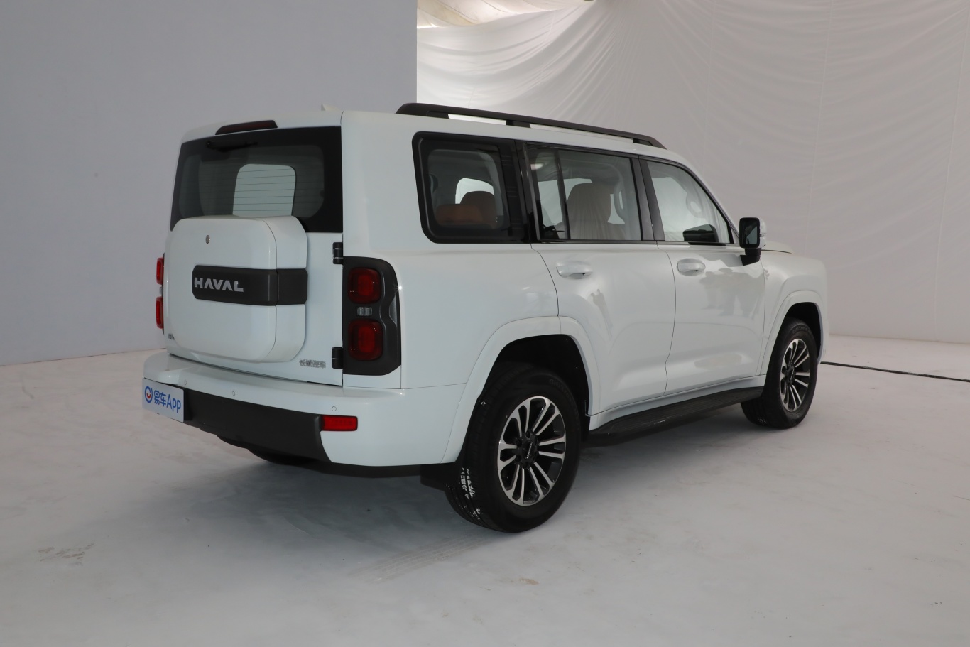 【哈弗H92.4T 拓境版 5座 柴油侧后45度车头向右水平图片-汽车图片大全】-易车