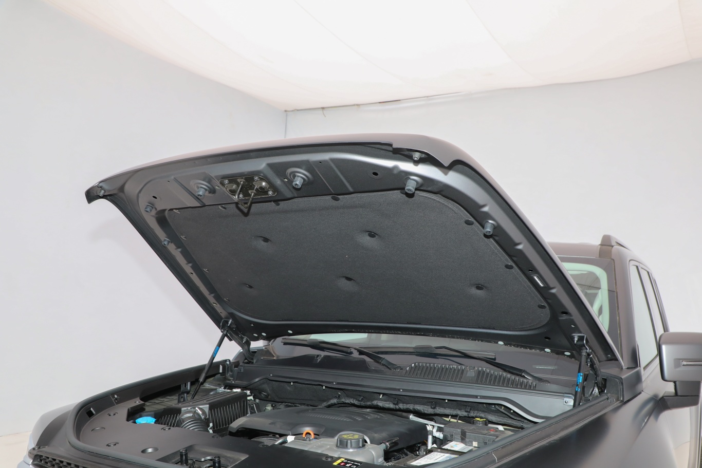 【哈弗H92.0T 极境版 7座 汽油前舱盖内侧图片-汽车图片大全】-易车