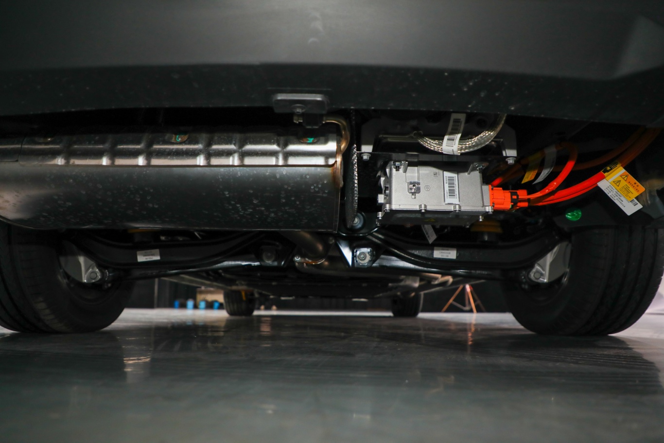 【大家7超混 1.5T 230km 超长续航旗舰版 7座动力底盘图片-汽车图片大全】-易车