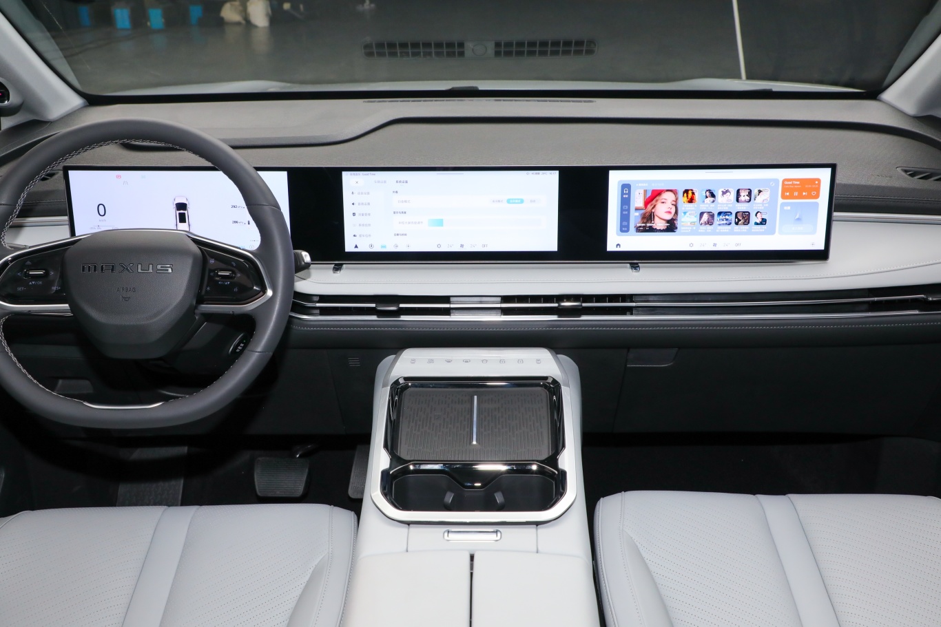 【大家7超混 1.5T 230km 超长续航旗舰版 7座中控台整体图片-汽车图片大全】-易车